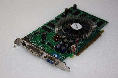 WinFast PX6600 TD nVidia GeForce 6600 PCI-E DVI TV-Out Graphics...
