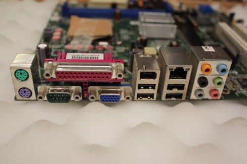 Acer 672M01-1.1-8EKSH Socket LGA775 Motherboard