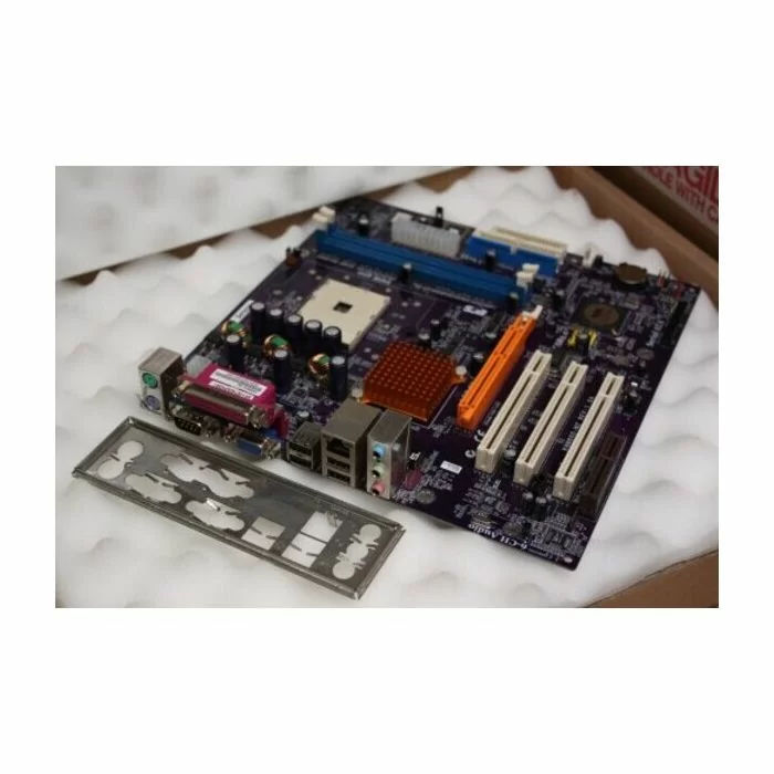 ECS K8M800-M2 Rev: 1.0A AGP 8X Socket 754 Motherboard I/O Plate